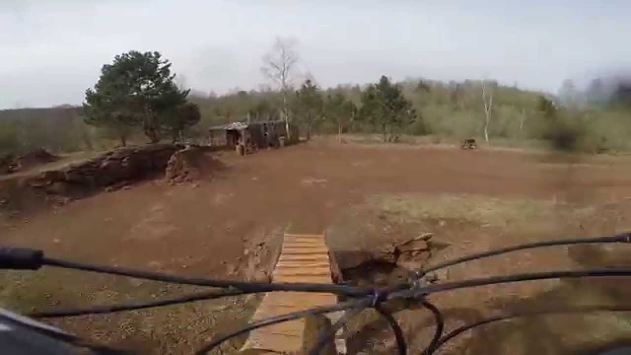 ben'x vtt tremplin des terres rouges - YouTube