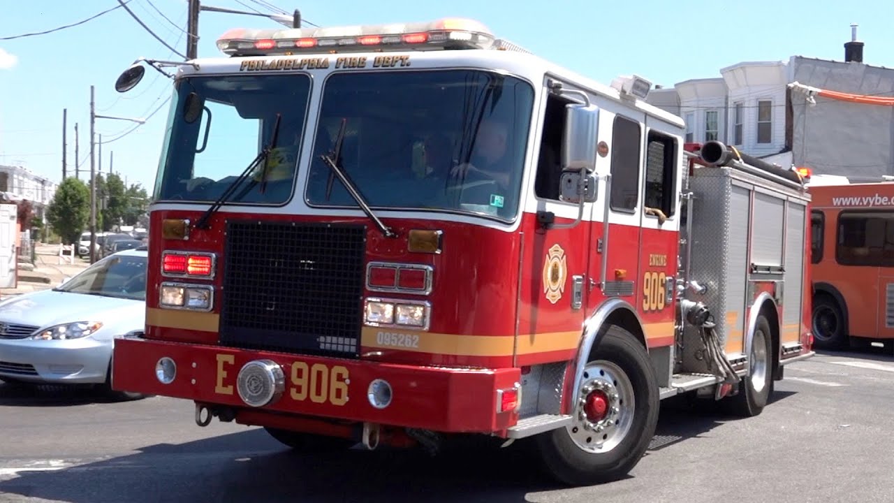 PFD Engine 28 & Medic 46 Responding - YouTube