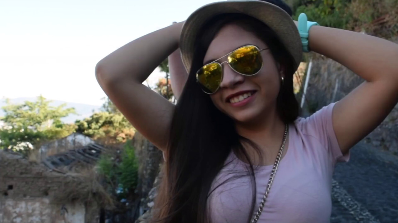 Videoclip Daniela - YouTube