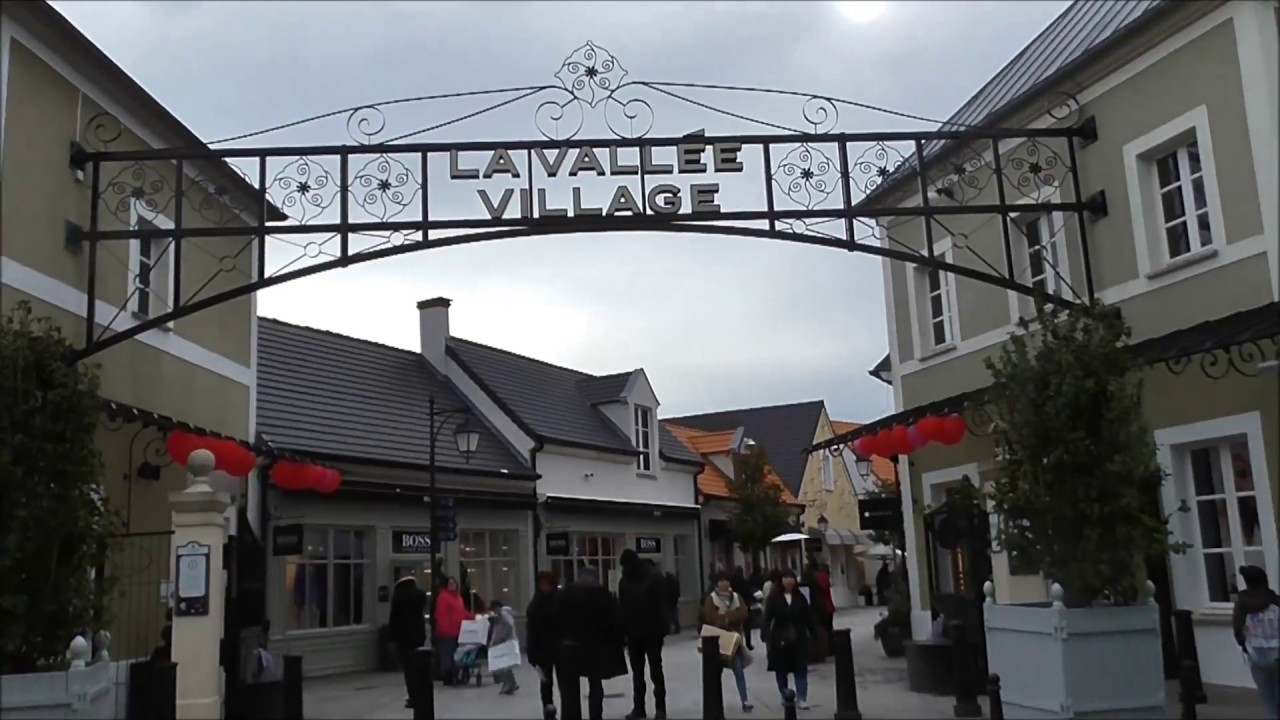 Designer Outlet Village In Paris | Paul Smith