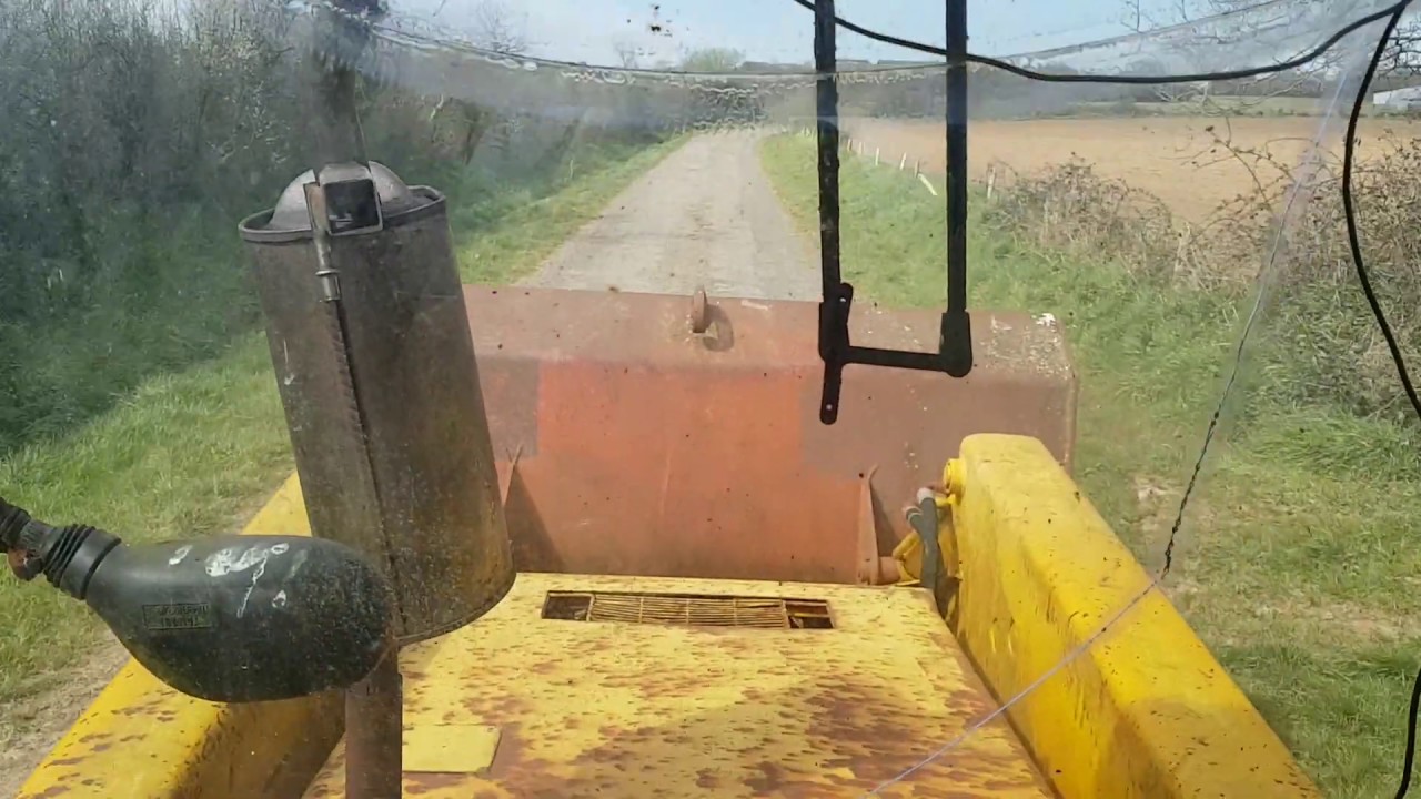 JCB 3C MK III cruising - YouTube