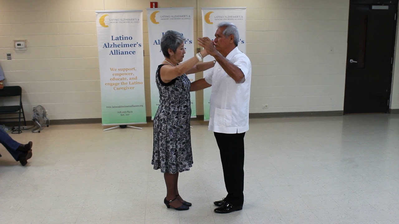 Tutorial de Pasos de Danzón con José y Maura (1) - YouTube