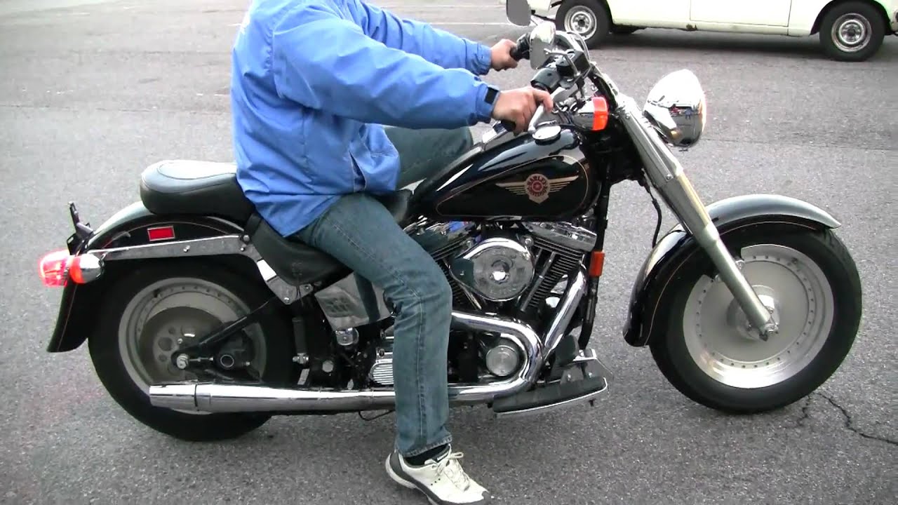 ハーレーダビッドソン エボエンジン '98 FLSTF ファットボーイ - YouTube