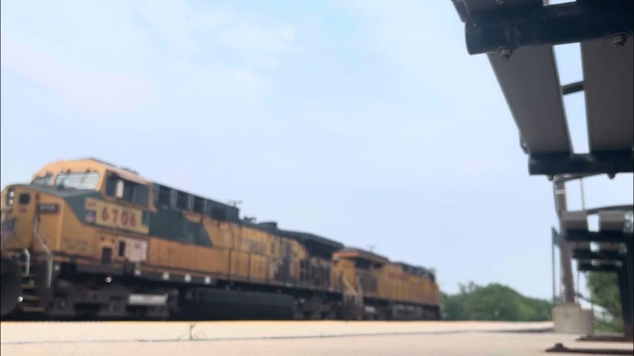 IVE NEVER BUSTED HARDER!!!???? UP (67) 06 CNW HERITAGE UNIT?!!!??! - YouTube