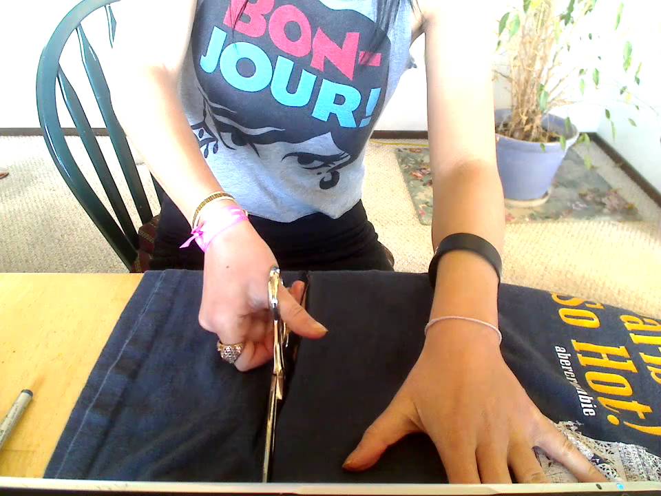 Crop Top Tutorial - YouTube