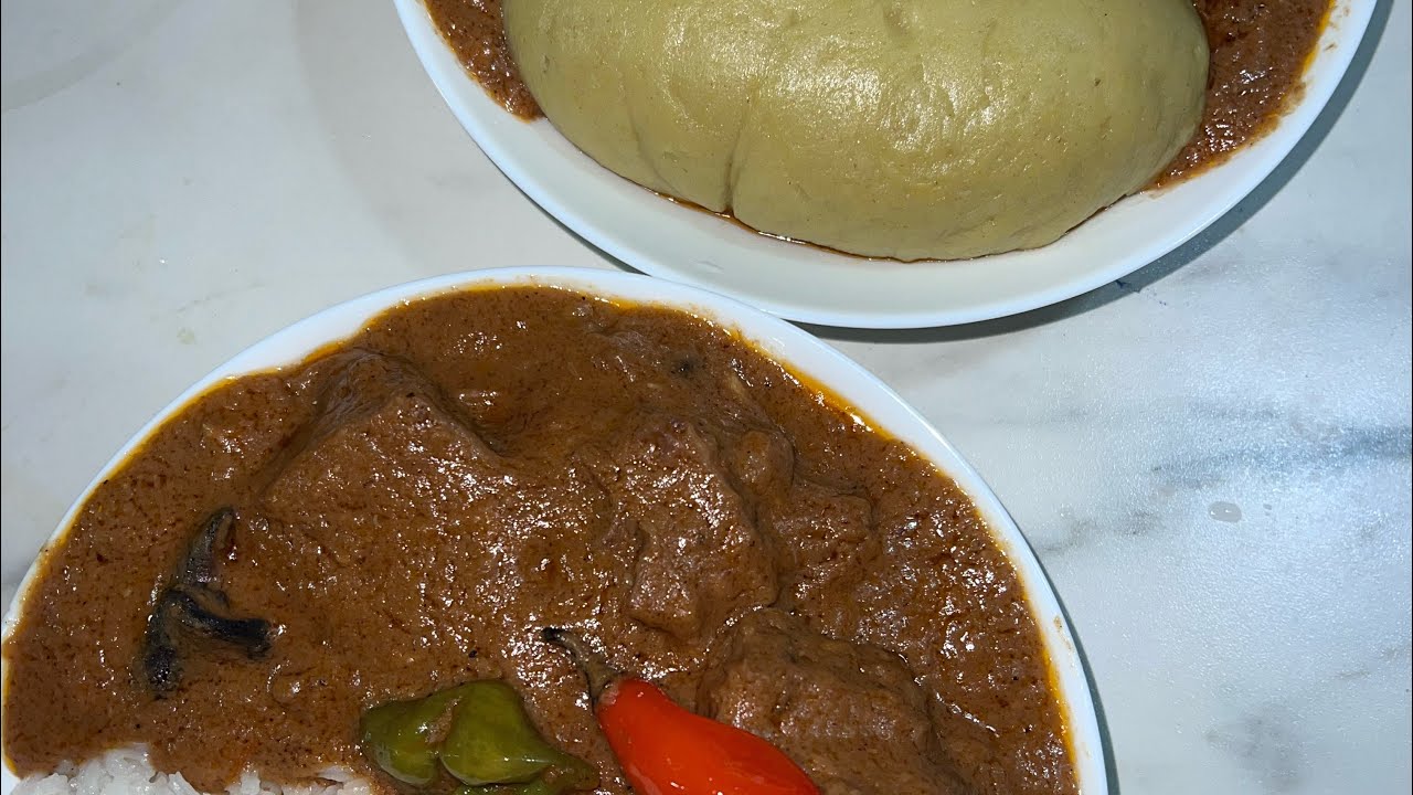 Sauce d’arachide avec du foutou de bananes plantains recette rapide et ...