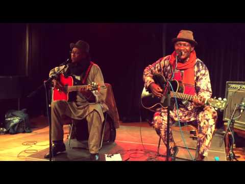 Afel Bocoum & Mamadou Kelly hommage Ali Farka
