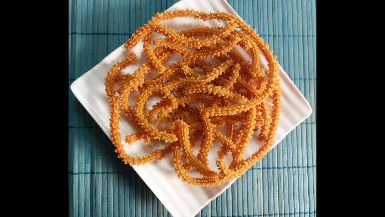 Atukulu Putnalu Murukku /Poha Putna Chakli/Poha And Roasted Split ...