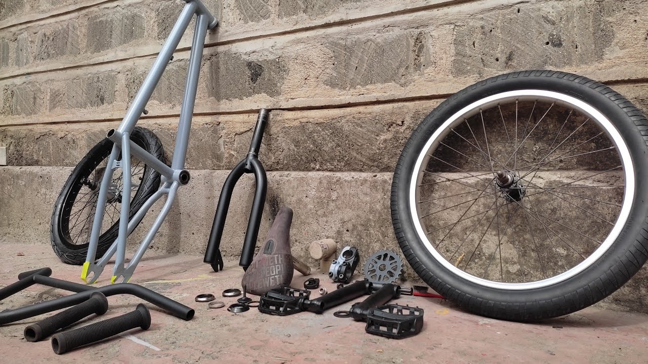 DREAM BUILD BMX - Light Gray United BMX Bike. - YouTube