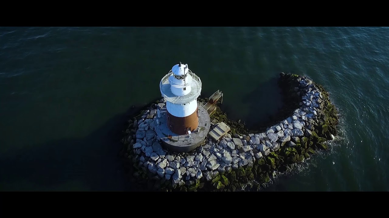 Aerial Footage -- Rowayton Lighthouse - YouTube