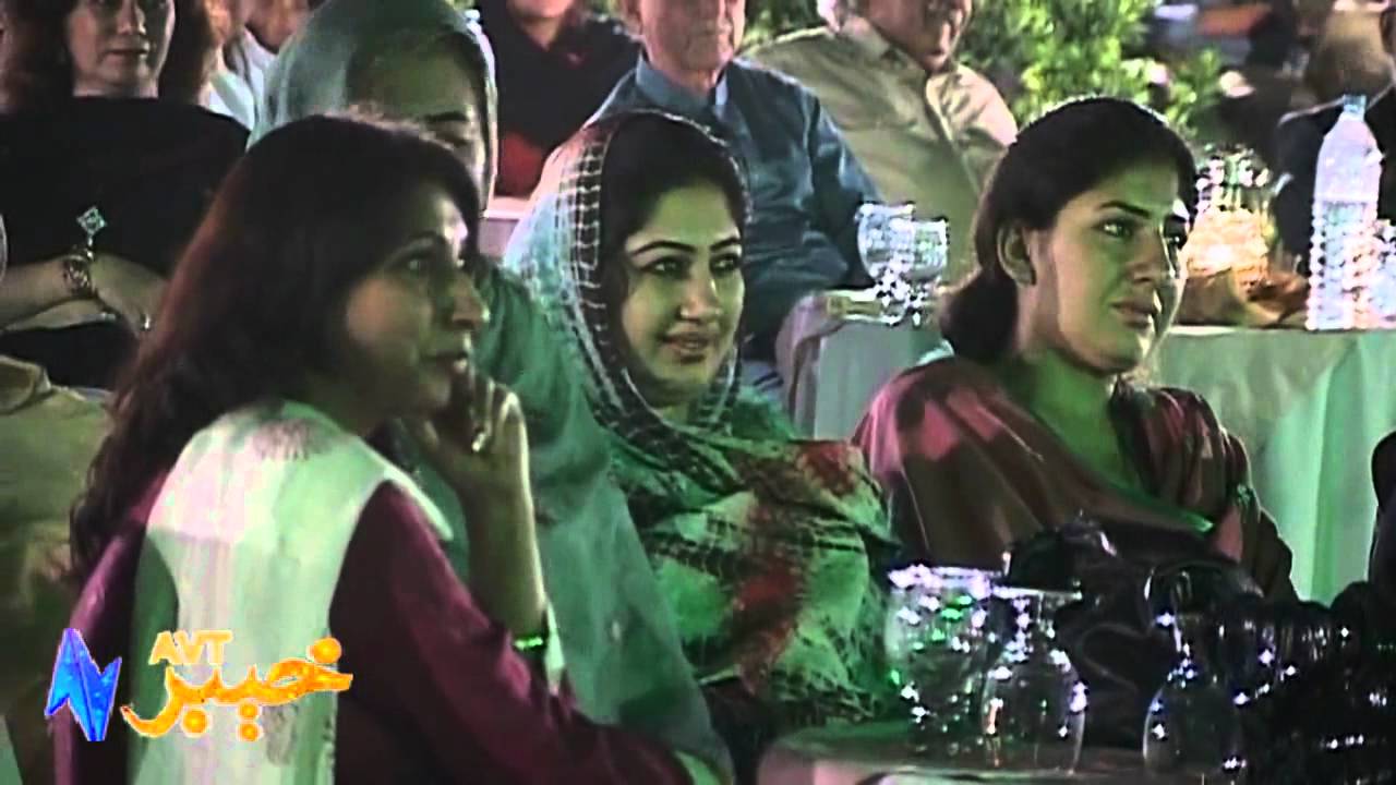 spina malghalara yam / ghazala javeed last song pashto - YouTube