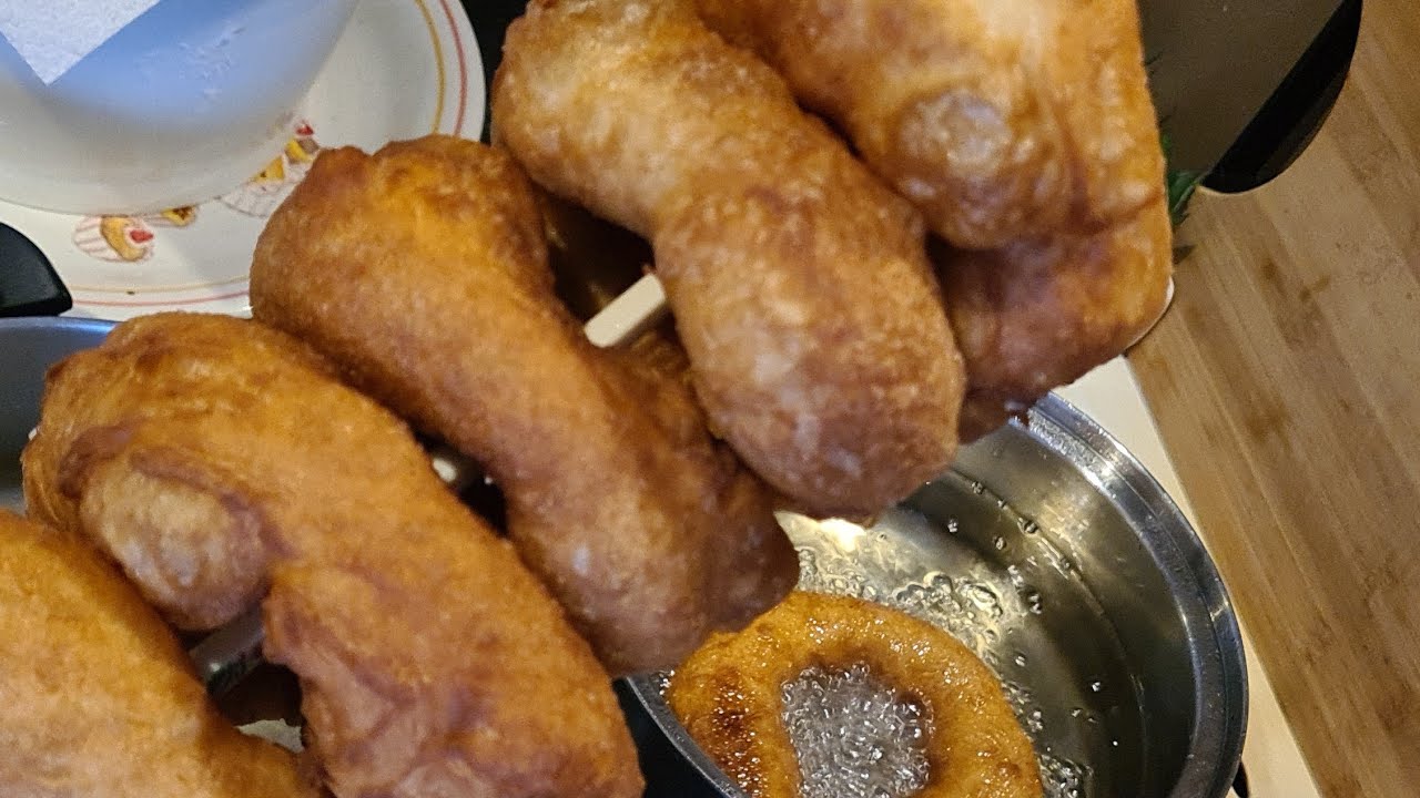 sfenj marocain. / beignet à la main - YouTube