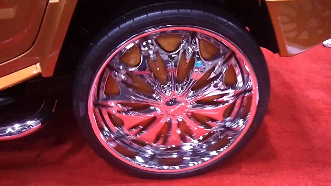 Midwest Custom Paint up at Cavalcade of Customs 2012 with some whips on ...