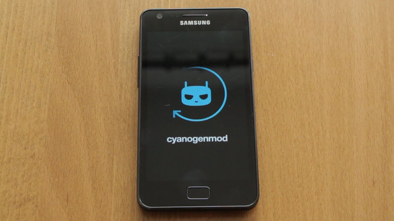 Samsung Galaxy S2 - Cyanogenmod 11 m9 - YouTube