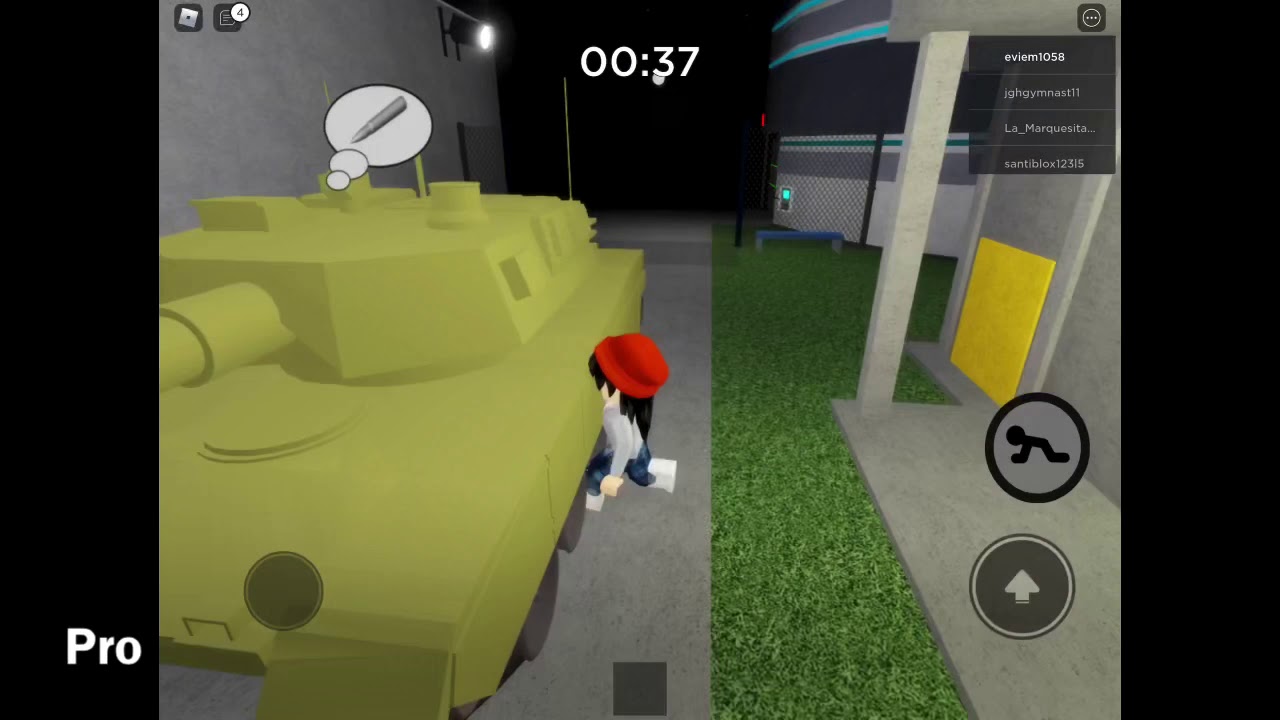 NOOB vs. PRO in roblox piggy! Who is the best?? - YouTube