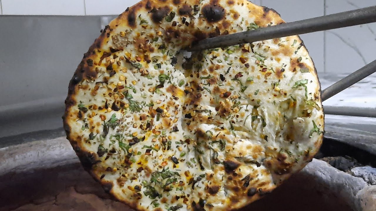 Aloo Stuffed Kulcha Recipe | आलू स्टफ्ड कुलचा रेसिपी | Easy Kulcha ...