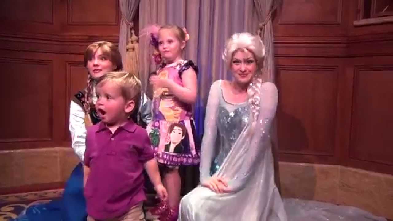 Elsa and Anna Frozen Meet and Greet - YouTube