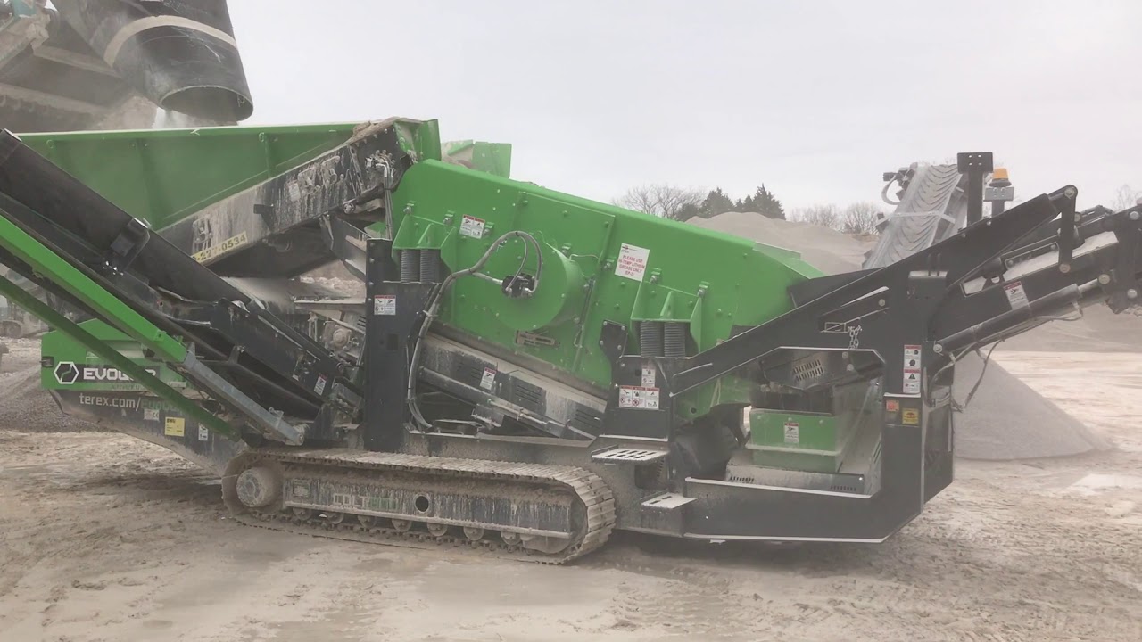 EvoQuip Colt 800 Limestone Application - YouTube