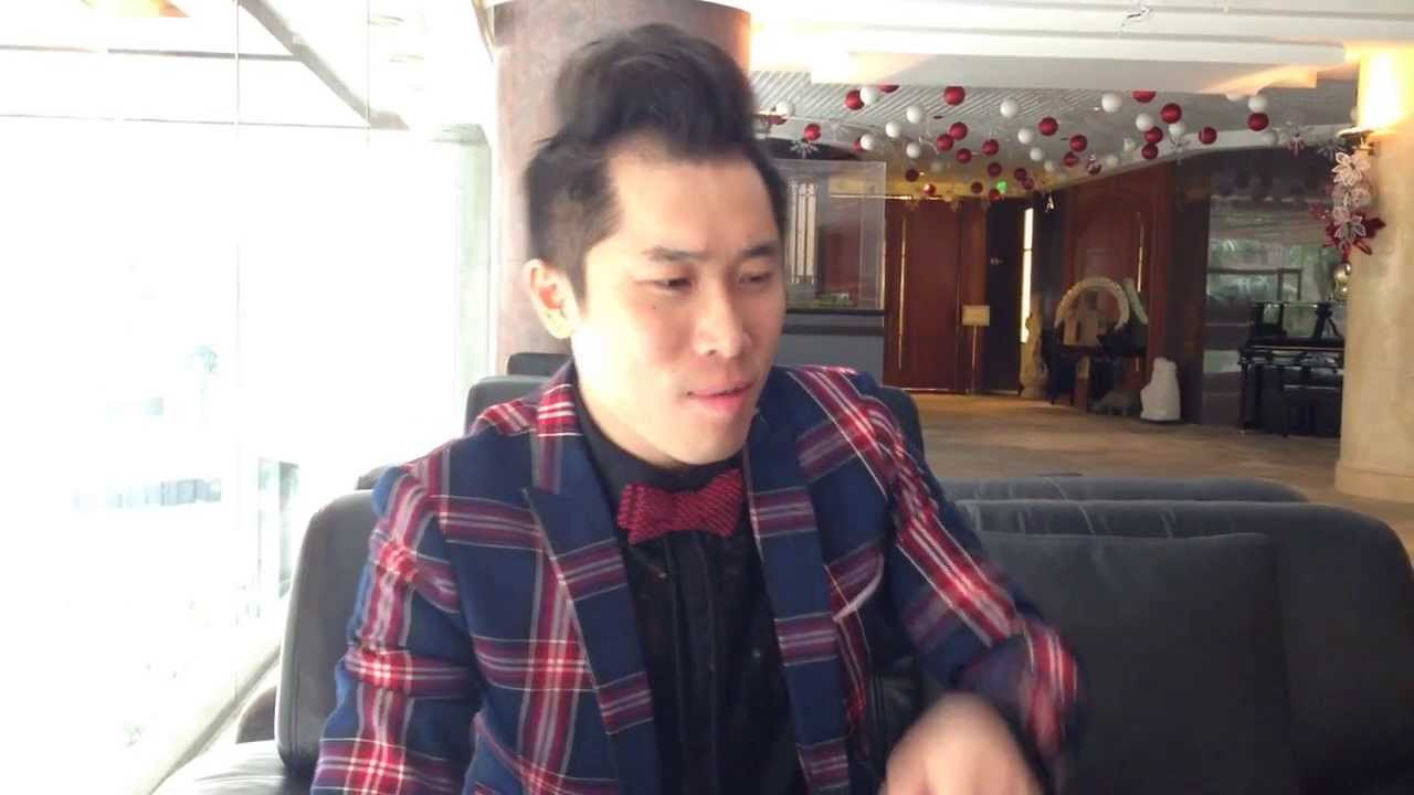 香港魔術師Cyrus Yu - 2013祝大家Merry Christmas - YouTube