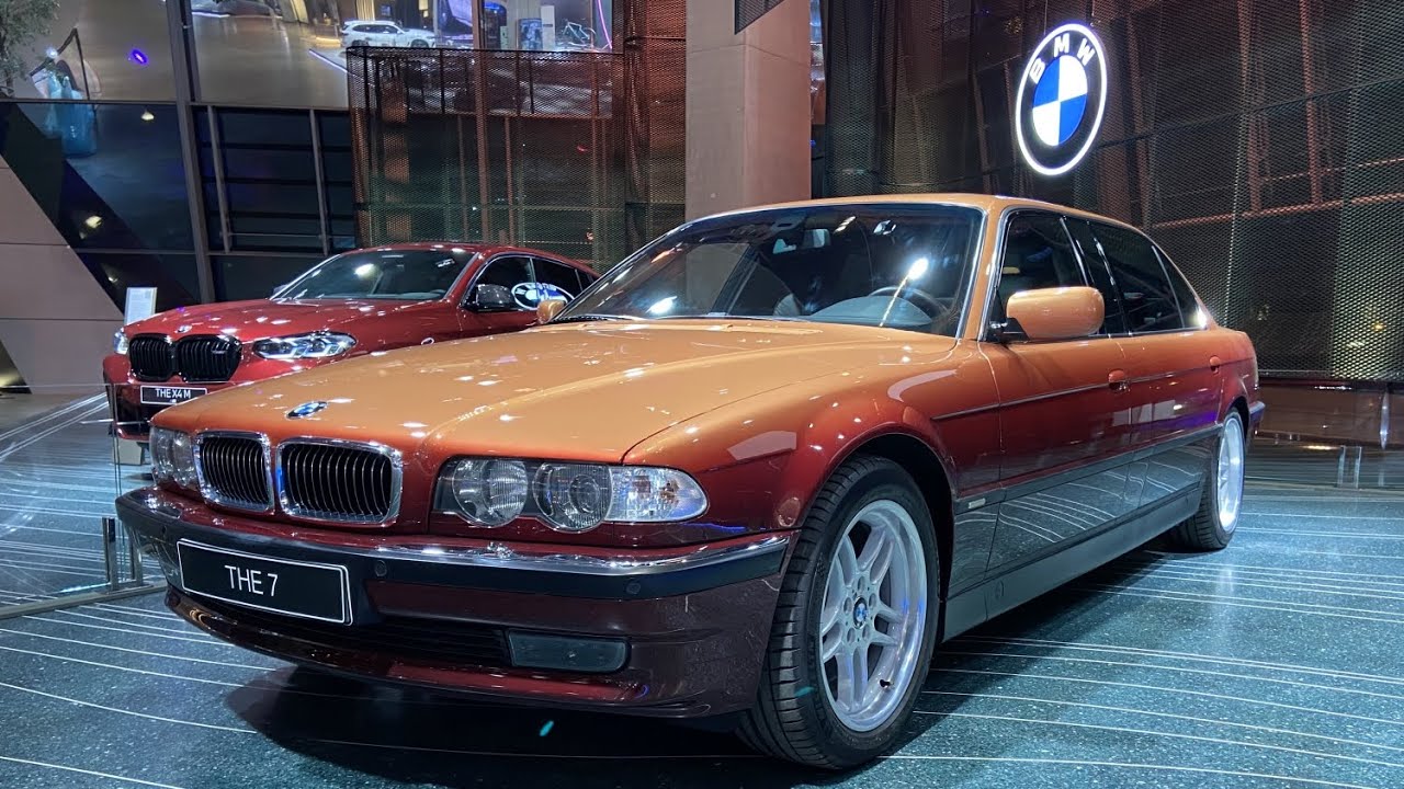 BMW L7 E38 von Karl Lagerfeld in Bi-Color-Lackierung - YouTube