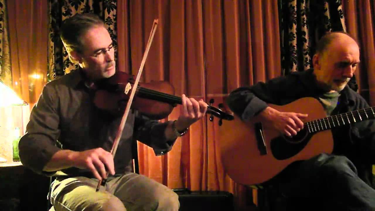 Dale Russ and John Gothard: Pléaráca Erica Newman - YouTube