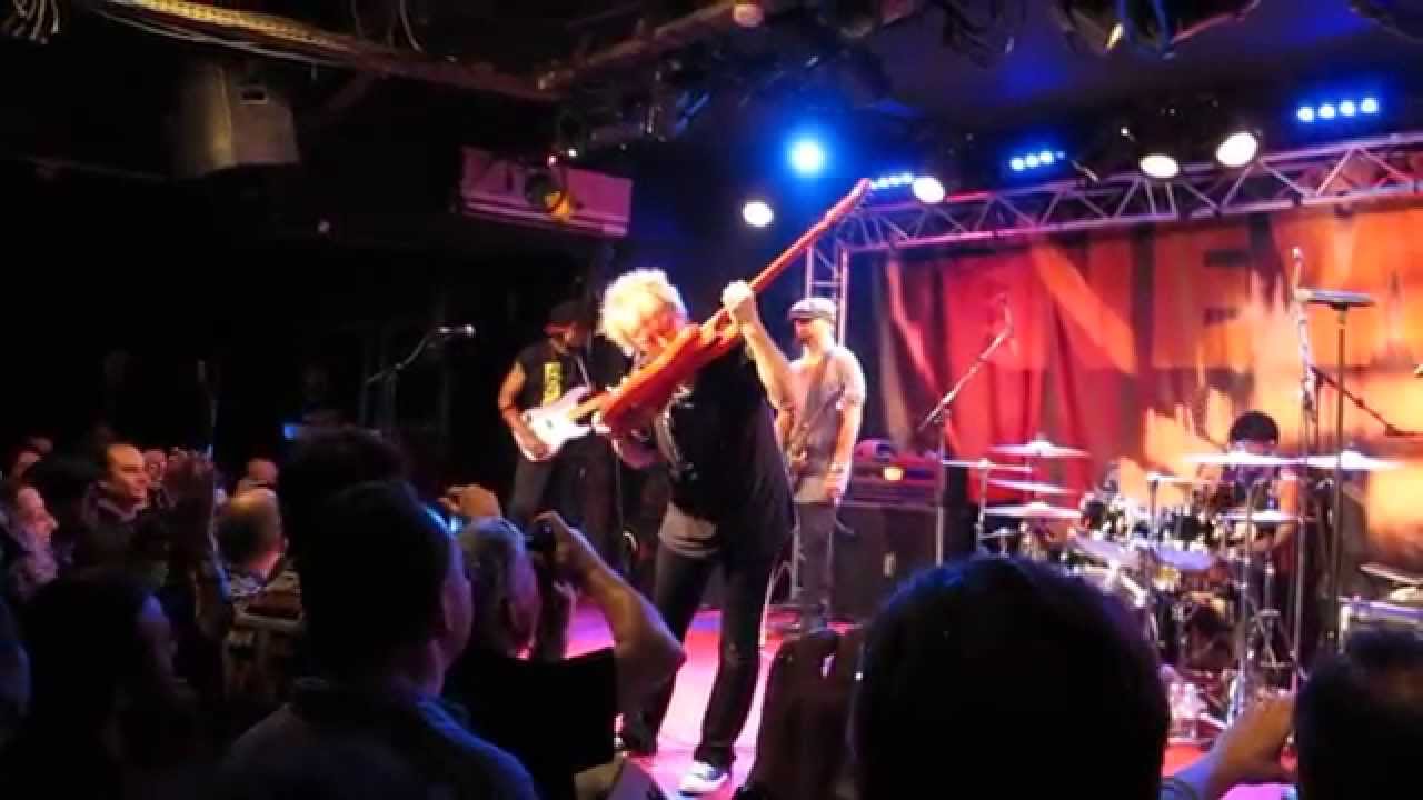 Mother's Finest / James Gary “Moses Mo” Moore guitar solo (New Morning ...