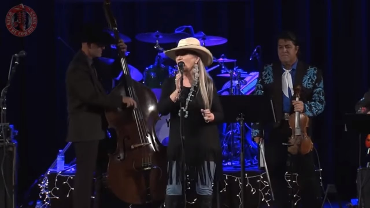 TruCountry: Mona McCall - Colinda 2019 - YouTube
