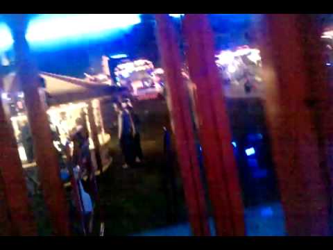 Kempston Fun Fair - Mirror Maze - YouTube