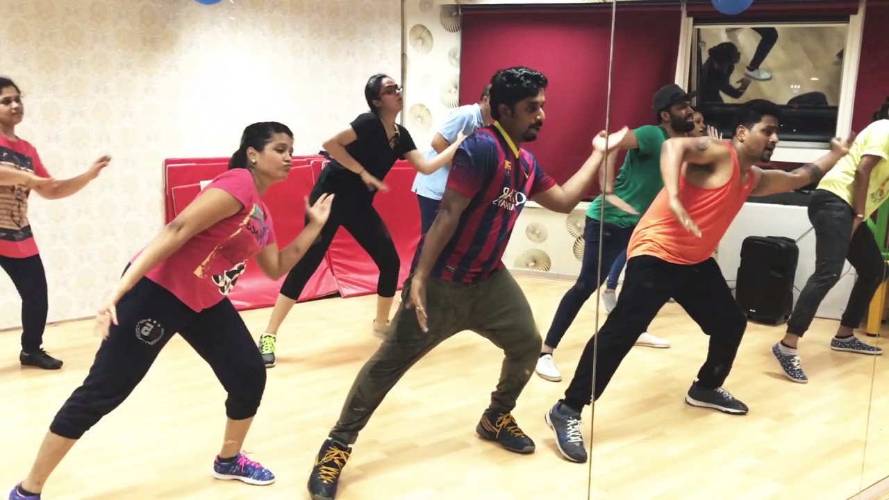 How to do Bollywood fitness dance - YouTube