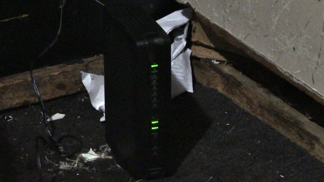 Smashing a Brand New Technicolor EPC3940L Cable Modem - YouTube