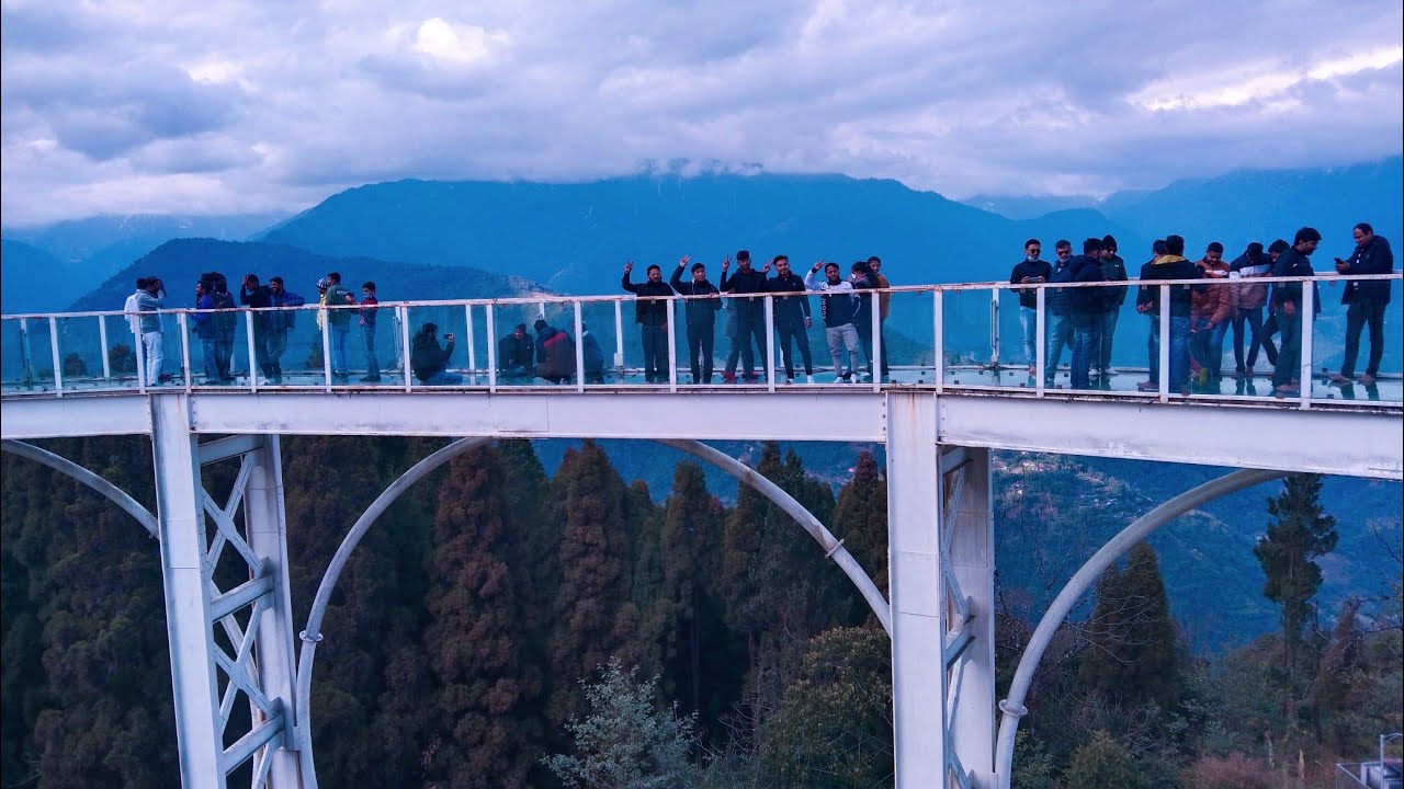 PELLING SKY WALK ON GLASS WEST SIKKIM পেলিং ইসকাই ও‌য়াক মন্দির - YouTube