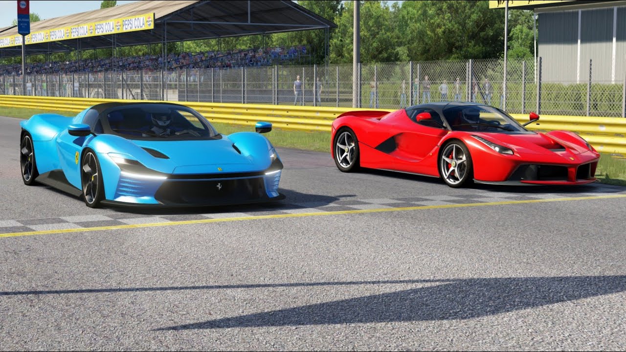 Ferrari Daytona SP3 2022 vs Ferrari LaFerrari 2015 at Monza Full Course ...