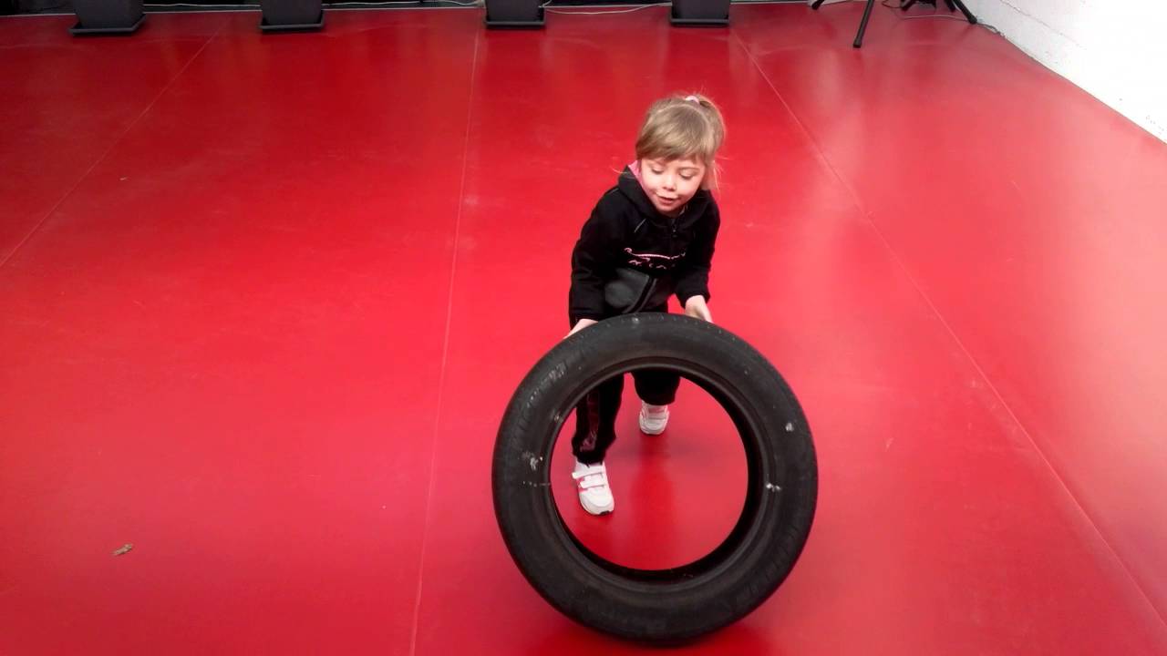 CrossFit baby ATTITUDE Fitness - YouTube