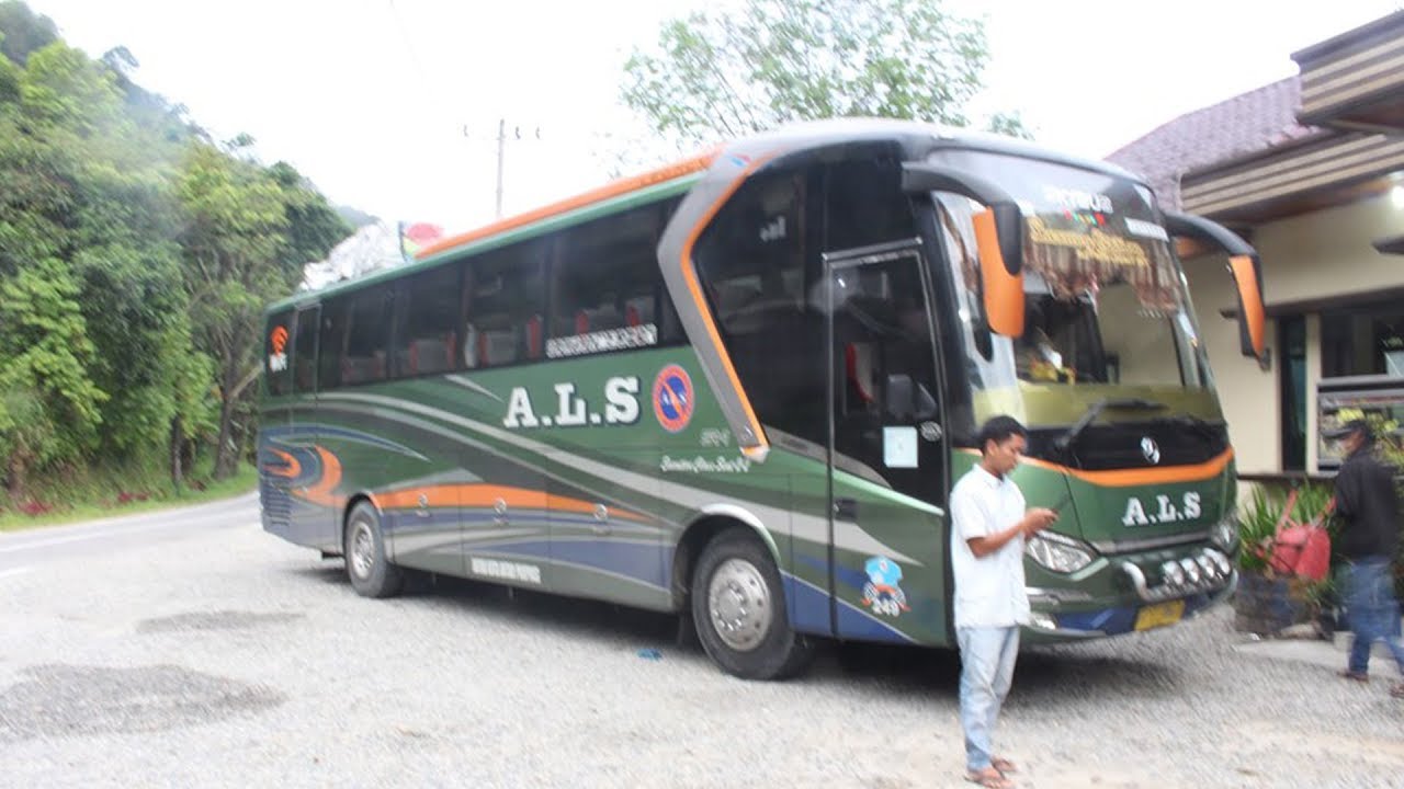 Tiket Pesawat Mahal, Bus ALS Semakin Diminati - YouTube
