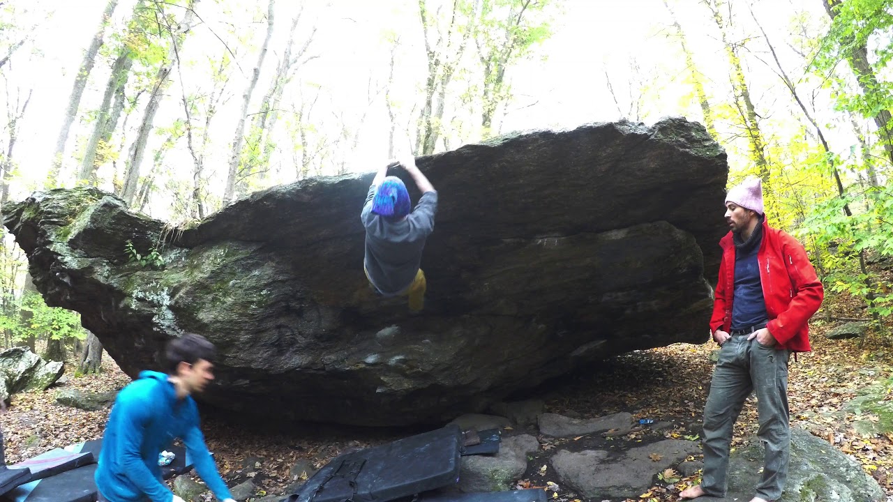 CT Bouldering: Samp Mortar Warm Ups - YouTube