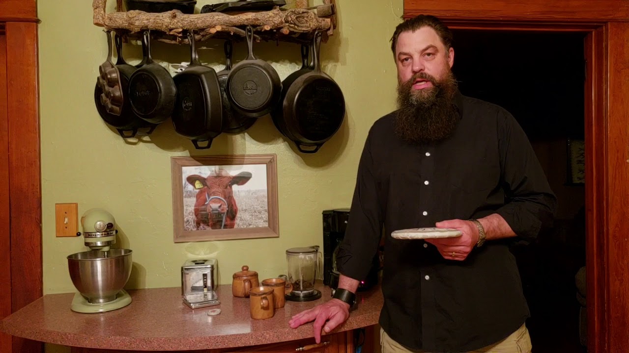 How to properly break a tea cake apart. - YouTube