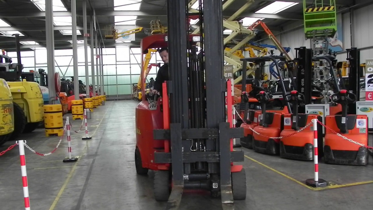 Test used forklift Flexi - YouTube