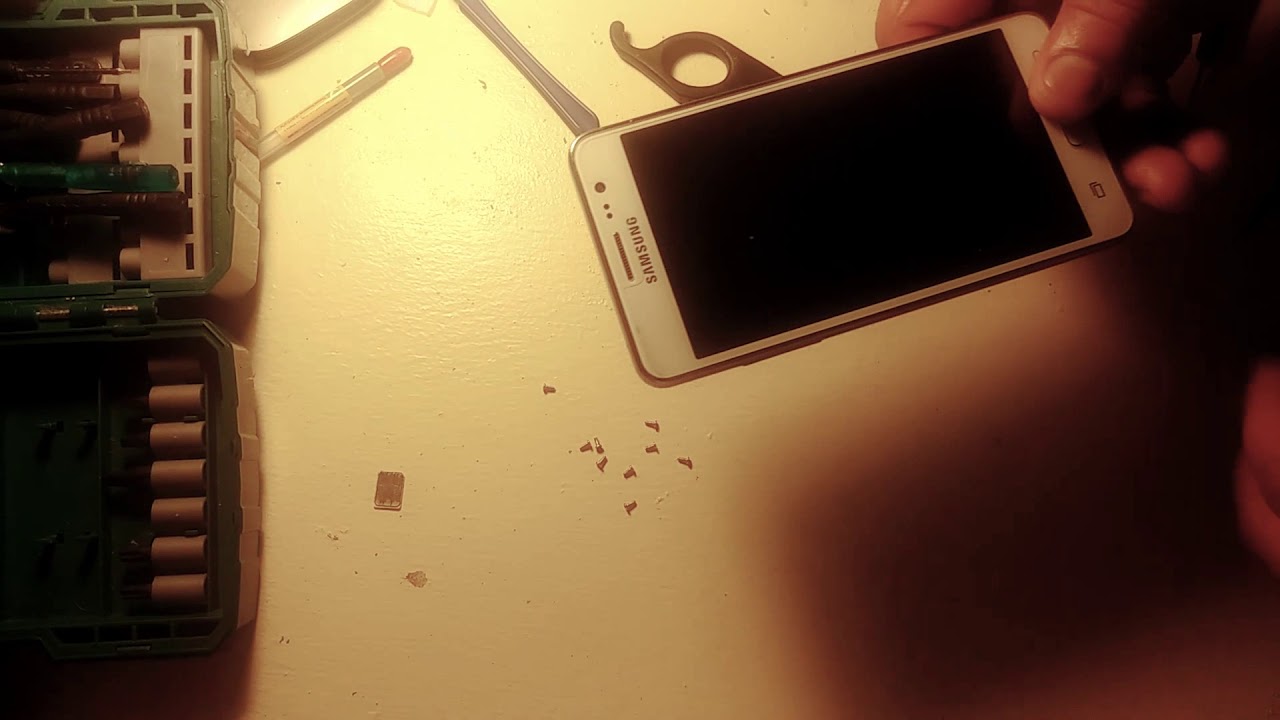 How to open a samsung galaxy on5 and screen replacement guidelines ...