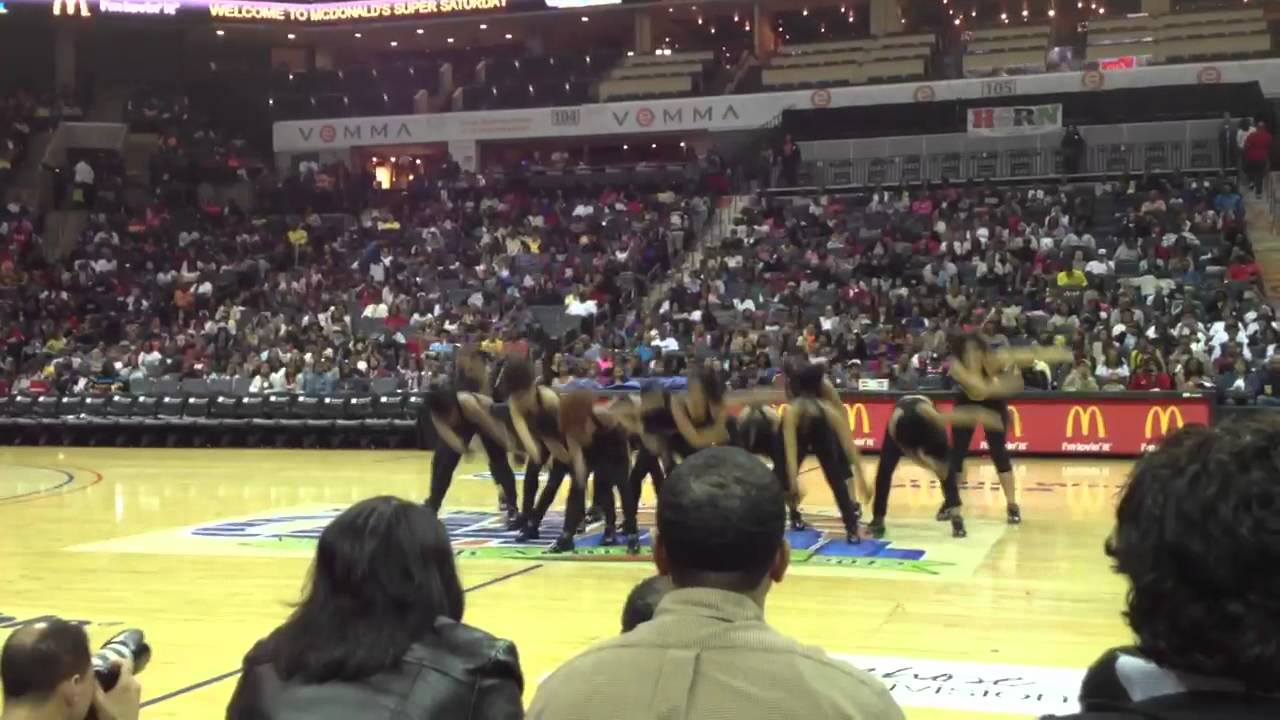 CIAA 2012 Cheerleading Exhibition - VSU Woo Woos - YouTube