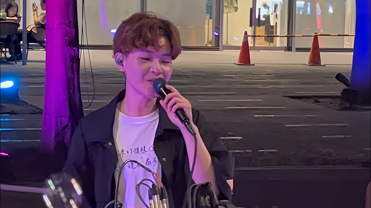 Carly Rae Jepsen-Call Me Maybe BY阿鈞 - YouTube