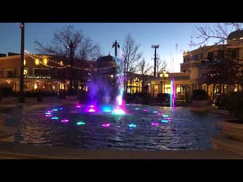 Farmington Station Park Fountain Show - YouTube