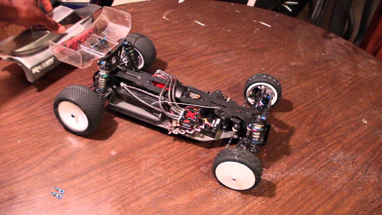 Team Associated B44.3 After Run - YouTube