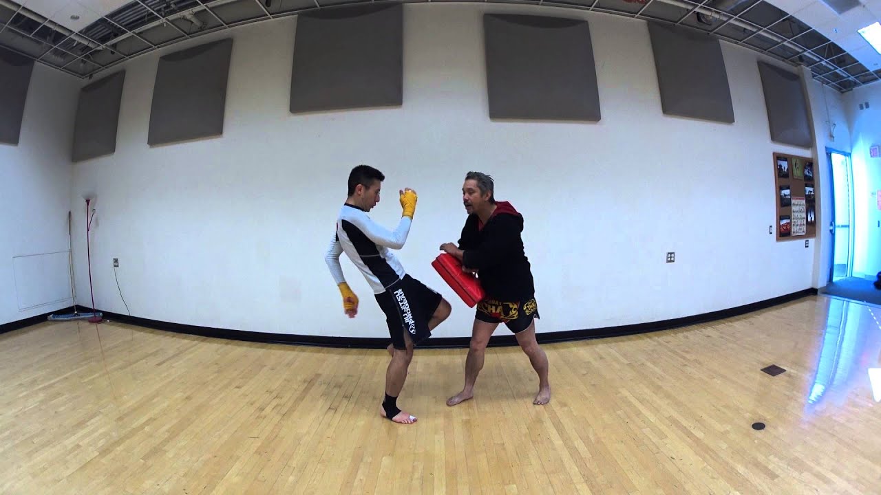 Muay Thai Tip: Alternating Kick Drill; Knee - YouTube