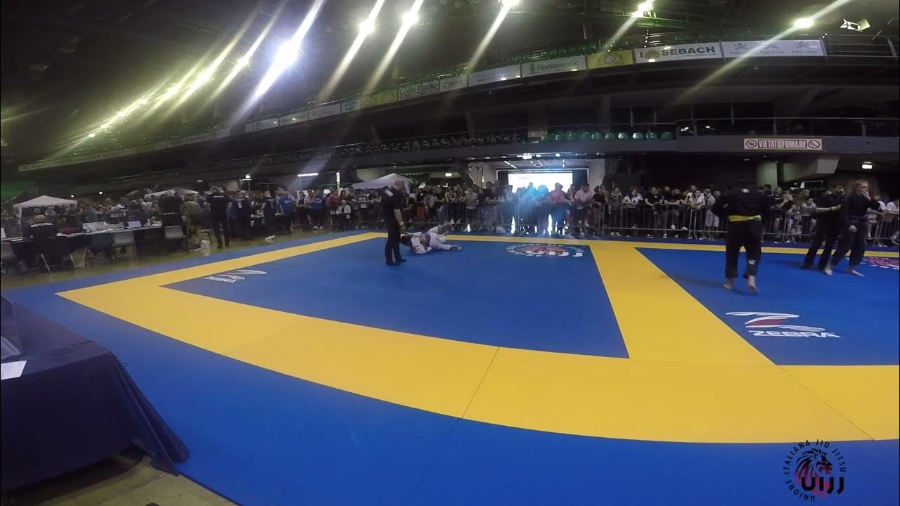 Italian BJJ Open 2023 - Semifinale GI viola master5 piuma - Brunella Vaselli vs Francesca Lucia ...