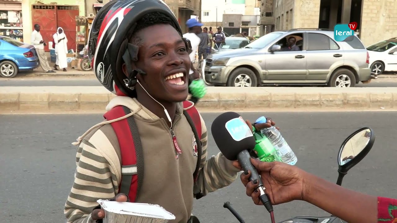 Solidarité : le Groupe SEDIMA 10.000 Ndogous aux passants dans les rues ...