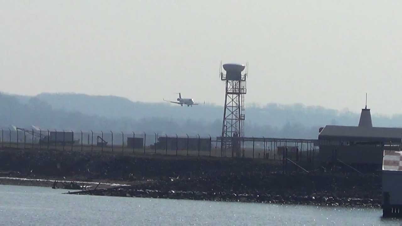 DCA Plane Spotting; "Circle to, cleared to land, runway 33." - YouTube