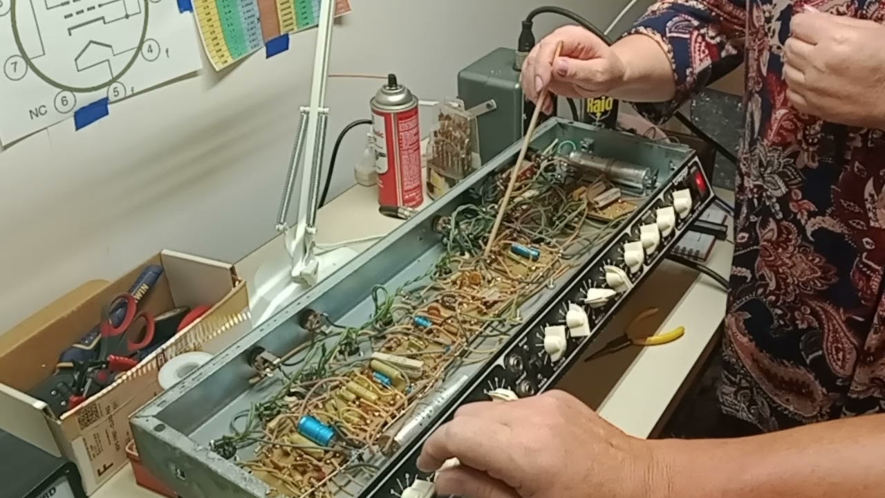 Traynor YGL-3 Mark 3 NFB mod - YouTube