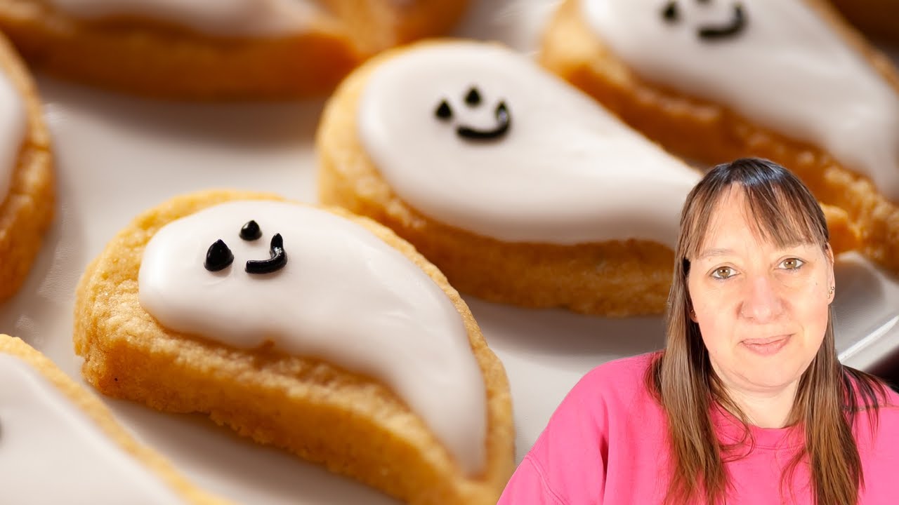 #vlogtober Lisa's Halloween Ghost Biscuits Revealed - YouTube