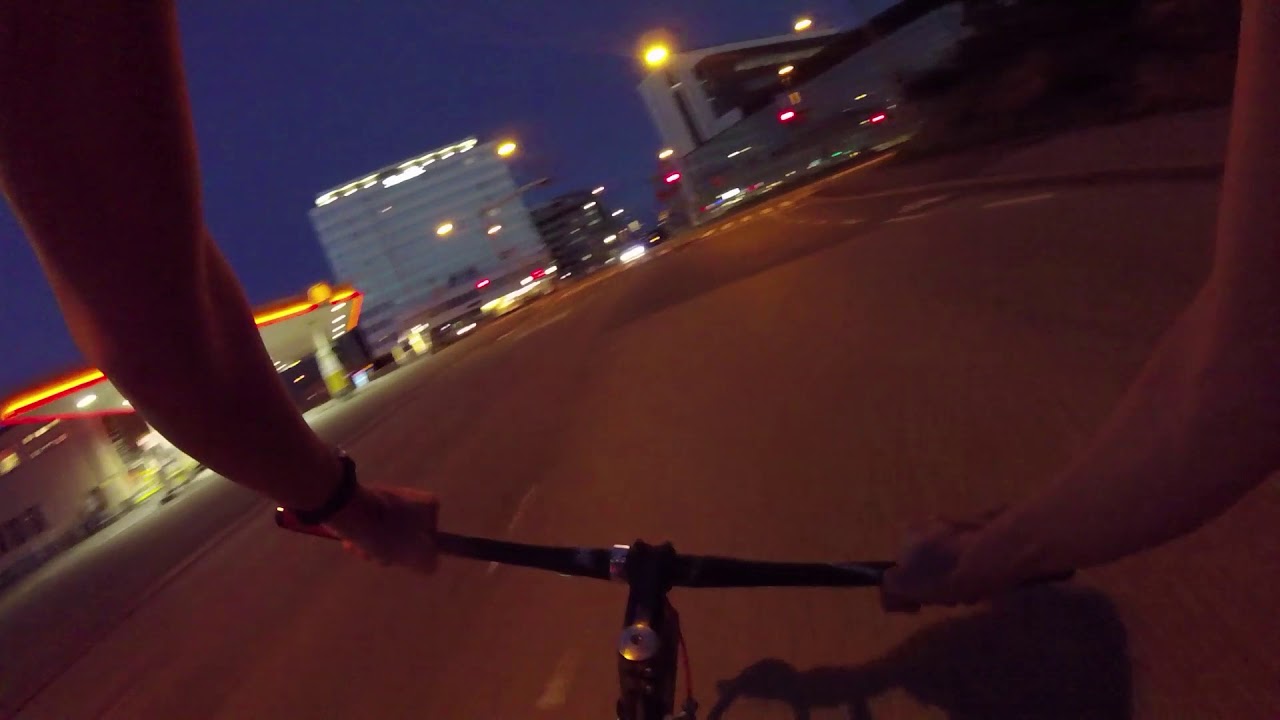 shitty fixed gear night ride - YouTube
