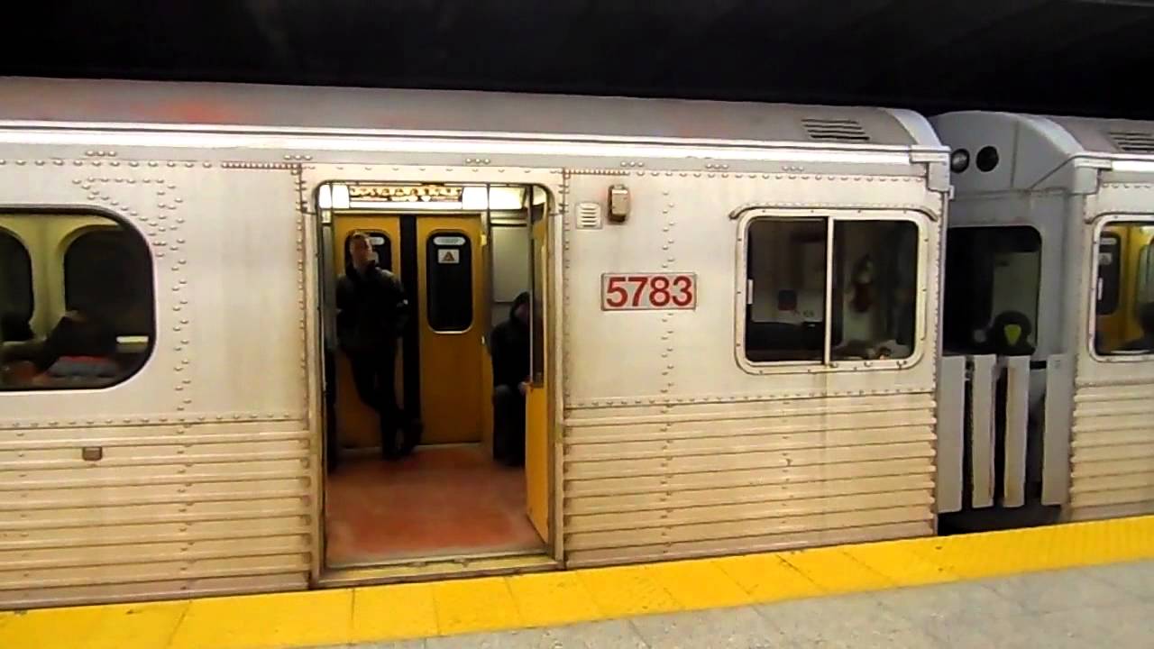 TTC Hawker Siddeley H5 # 5783 Arriving At York Mills Station.MP4 - YouTube